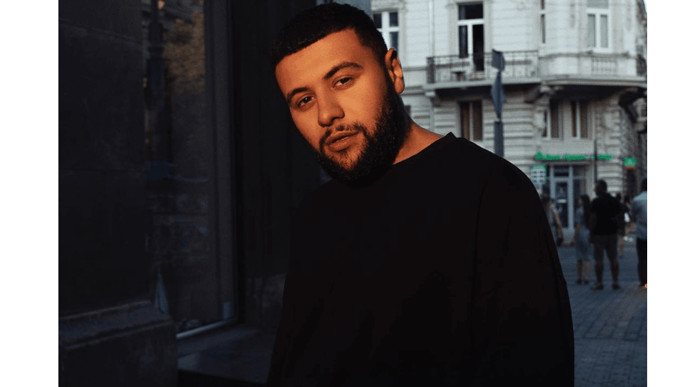 Russian Men- Meeting, Dating, and More (LOTS of Pics) 42