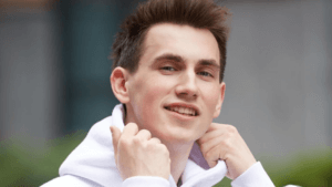 Russian Men- Meeting, Dating, and More (LOTS of Pics)