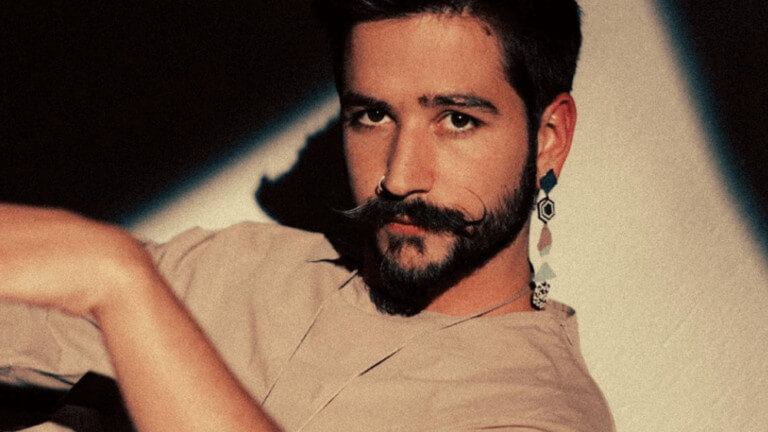 Costa Rican Men- Meeting, Dating, and More (LOTS of Pics)