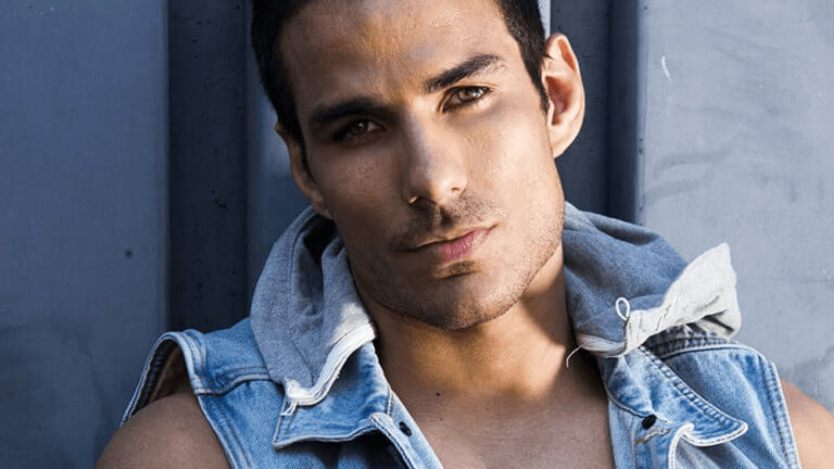 Costa Rican Men- Meeting, Dating, and More (LOTS of Pics)