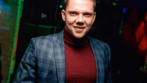 Ukrainian Men- Meeting, Dating, and More (LOTS of Pics)