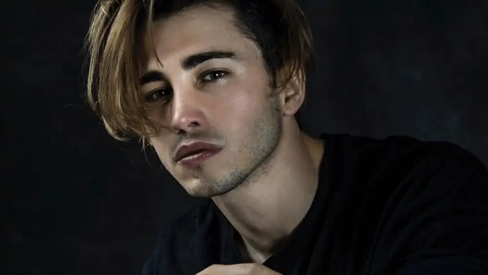 Italian Men Guide – Meeting, Dating, and More (LOTS of Pics)