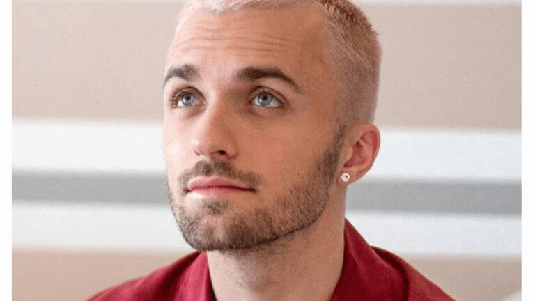 French Men - Meeting, Dating, and More (LOTS of Pics)