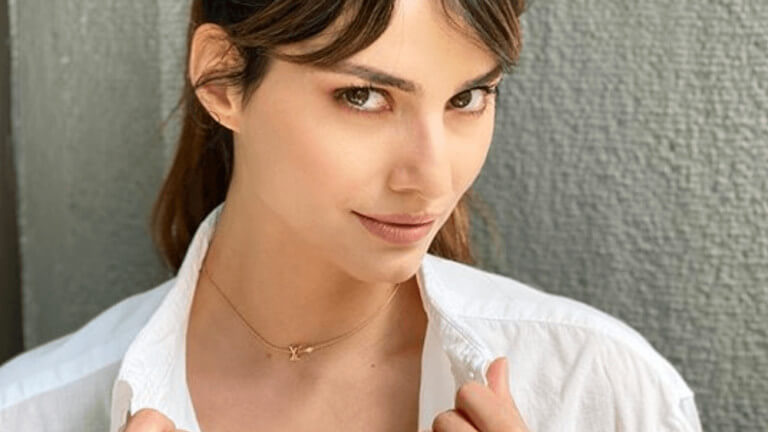 Greek Women – Meeting, Dating, and More (LOTS of Pics)