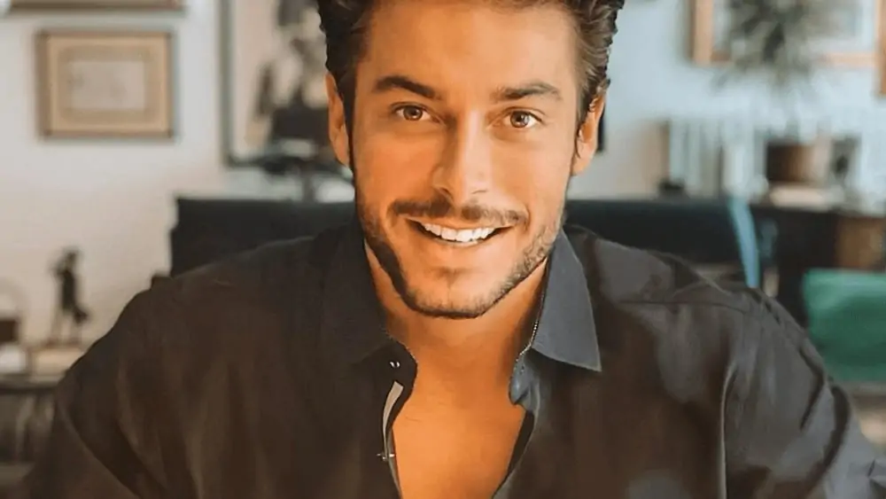 Italian Men Guide – Meeting, Dating, and More (LOTS of Pics)