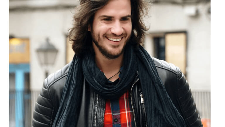 Spanish Men – Meeting, Dating, and More (LOTS of Pics)
