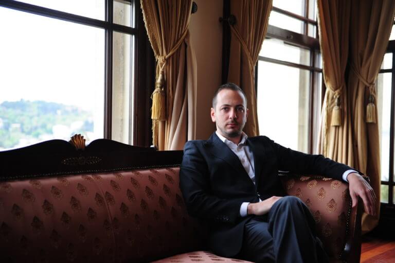 Becoming A Sugar Daddy 101 [The Definitive Guide For 2026]